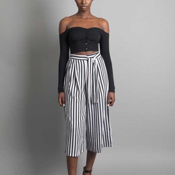 Pants & Jumpsuits | Sainey Black White Belted Culotte Trousers | Poshmark